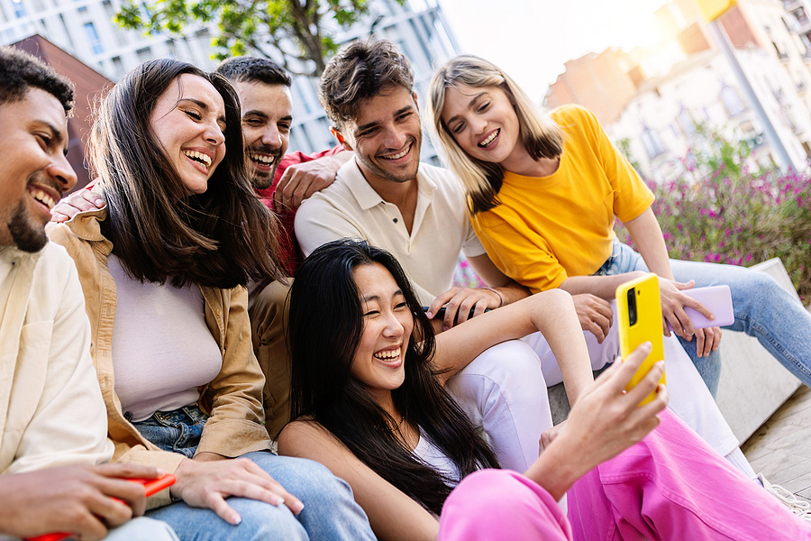Marketing to Gen Z: Understanding the Next Generation of Consumers Mischa Communications, Inc.